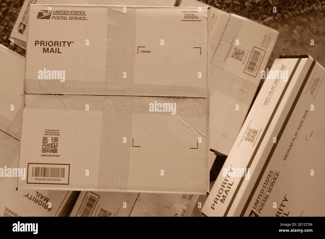 White packaging material for shipping goods Stock Photo - Alamy