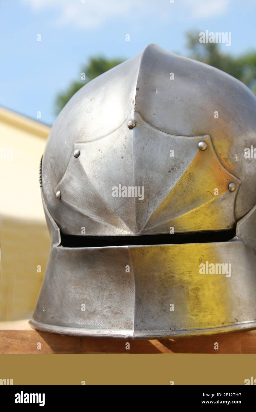 Blacksmithing equipment hi-res stock photography and images - Alamy