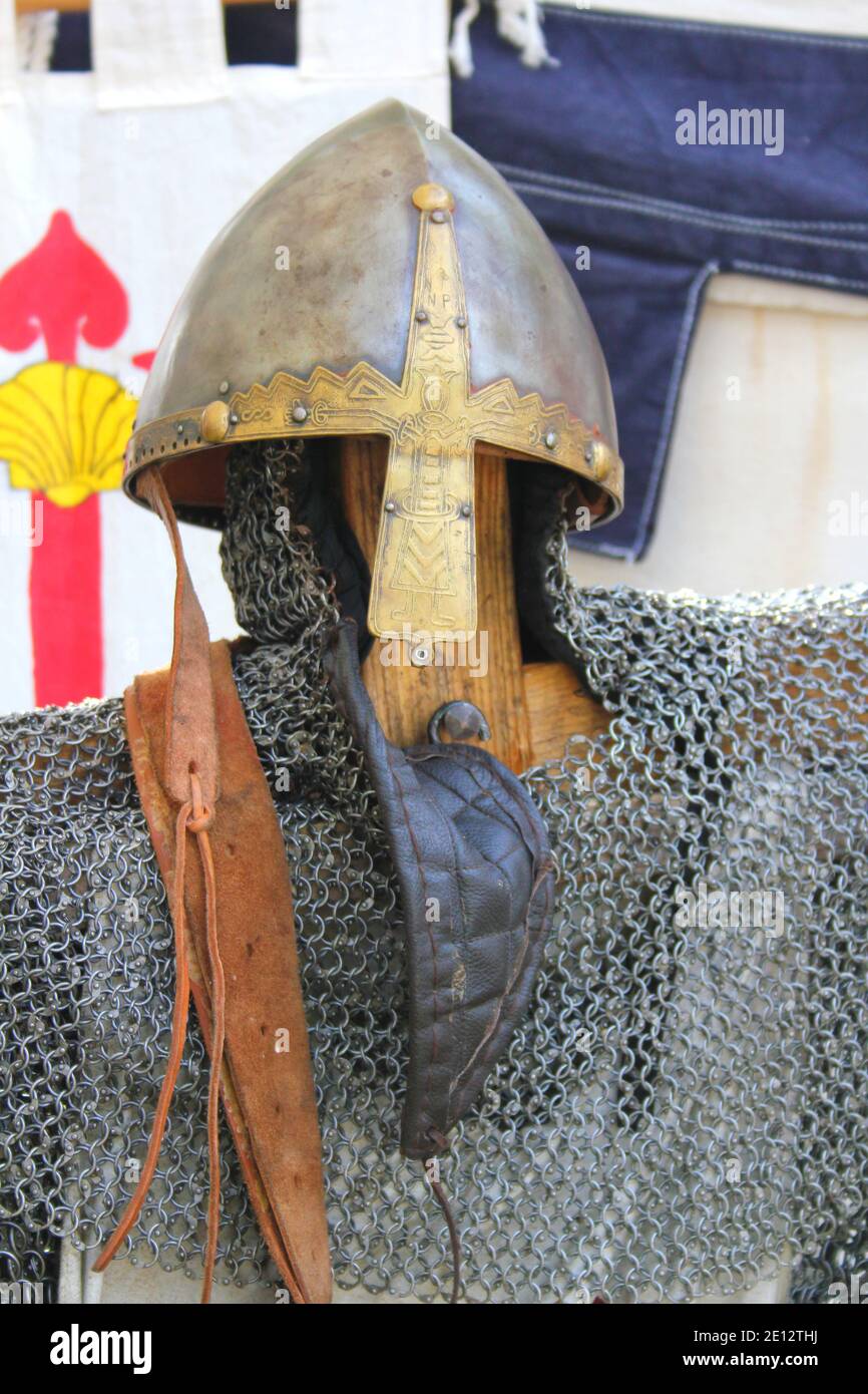 Knight´s armor hi-res stock photography and images - Alamy