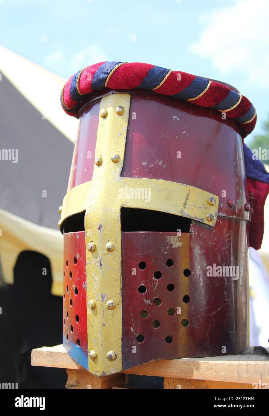 Knights equipment armor tournament hi-res stock photography and images ...