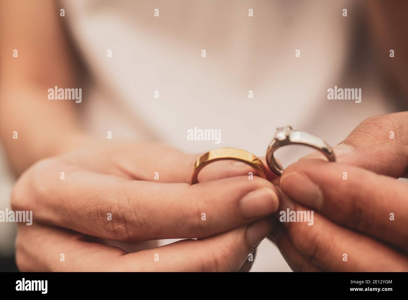 Hand with wedding ring hi-res stock photography and images - Alamy