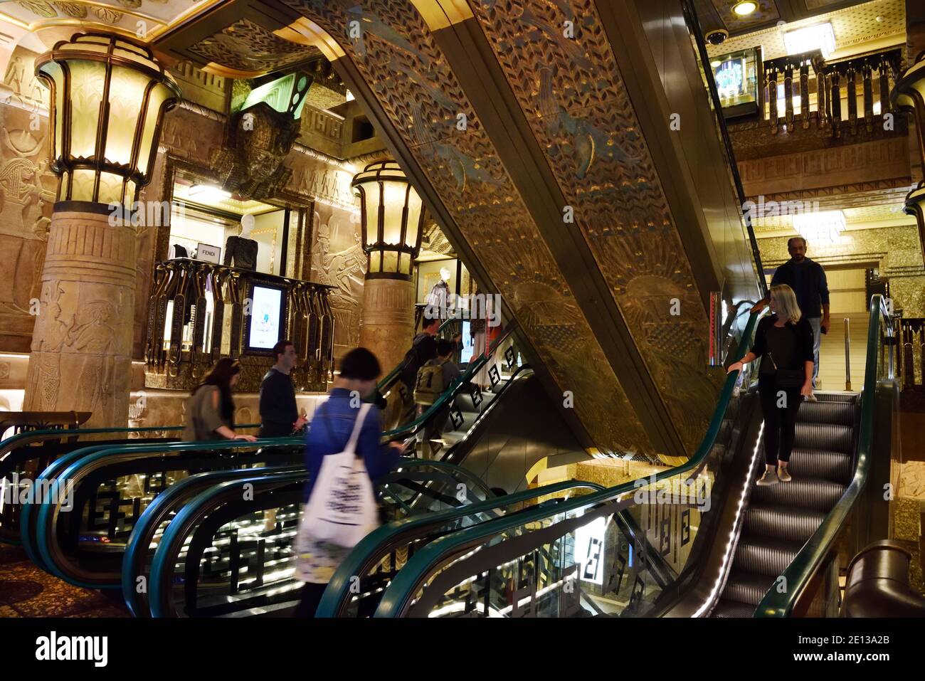 Harrods london architecture detail hi-res stock photography and images ...