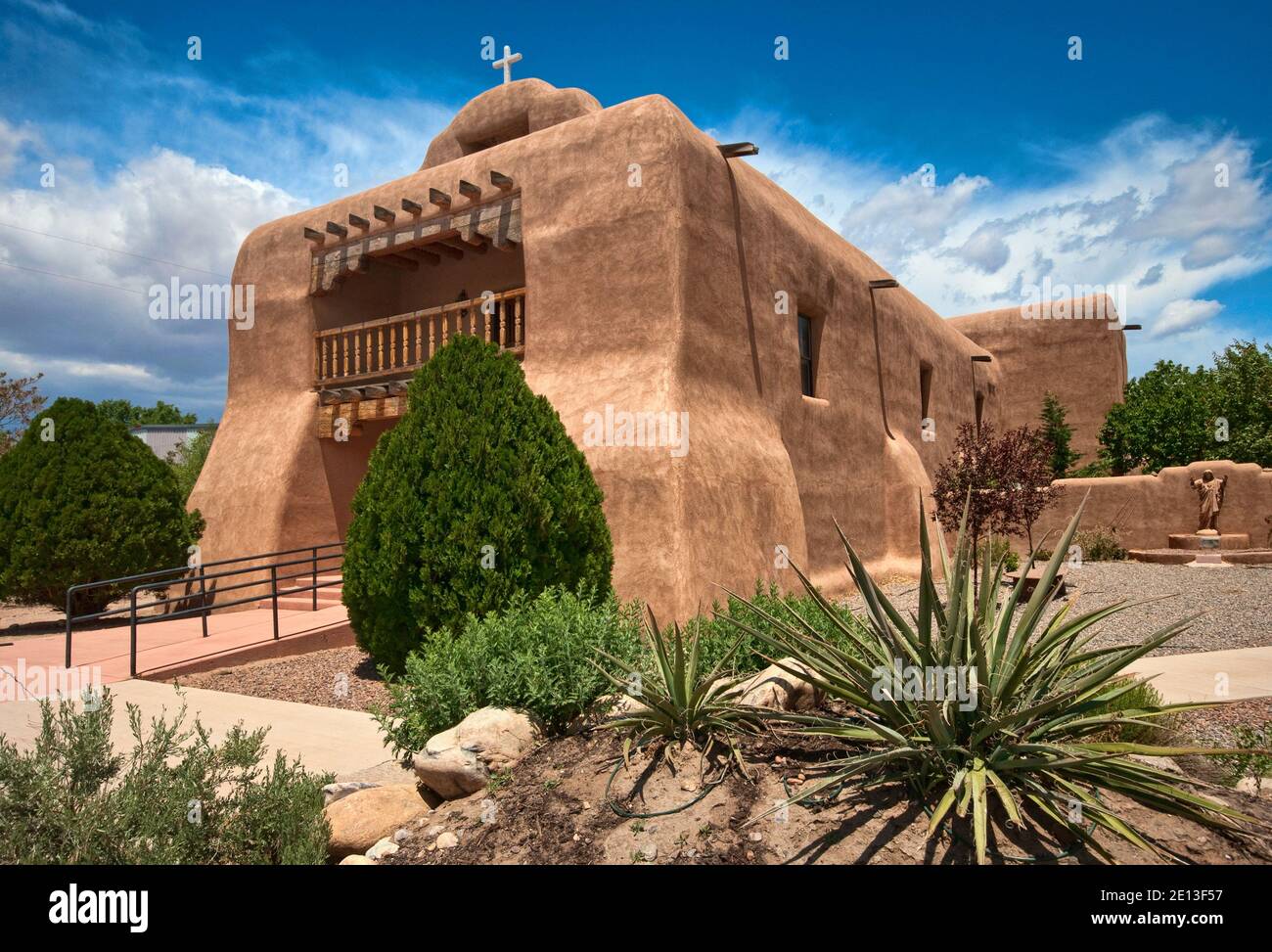 St. Thomas Church in Abiquiu, New Mexico, USA Stock Photo - Alamy