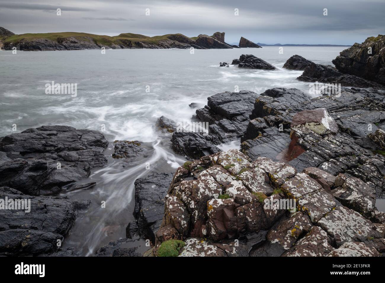Split Rock at Clachtoll on the Wee Mad Road, Northwest Scotland Stock ...