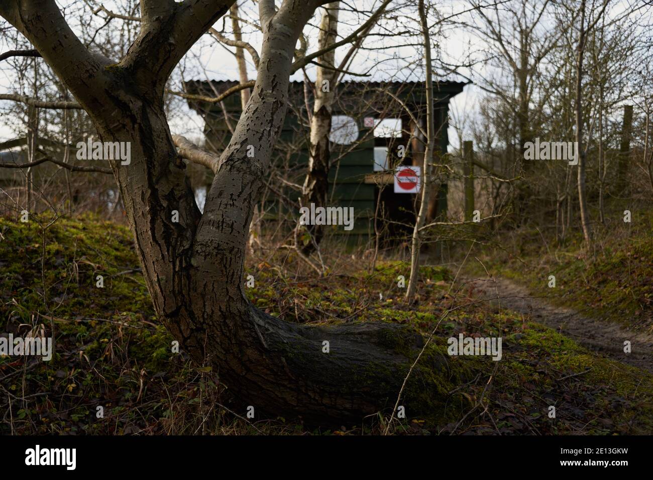 Bird hide no entry hi-res stock photography and images - Alamy