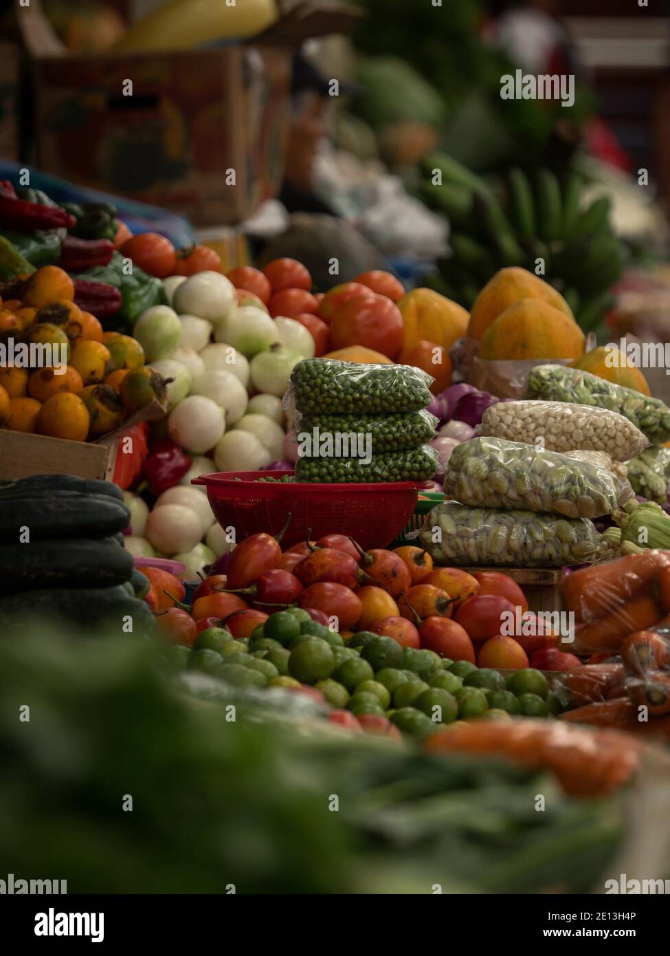 Cuenca ecuador fruits hi-res stock photography and images - Alamy