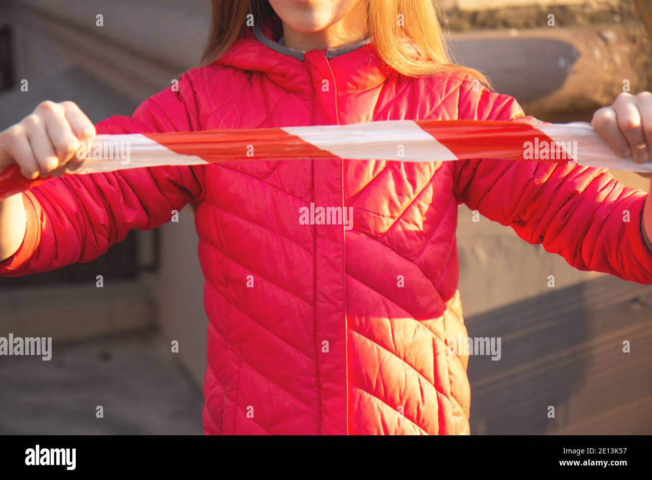 Red and white tape barrier hi-res stock photography and images - Alamy