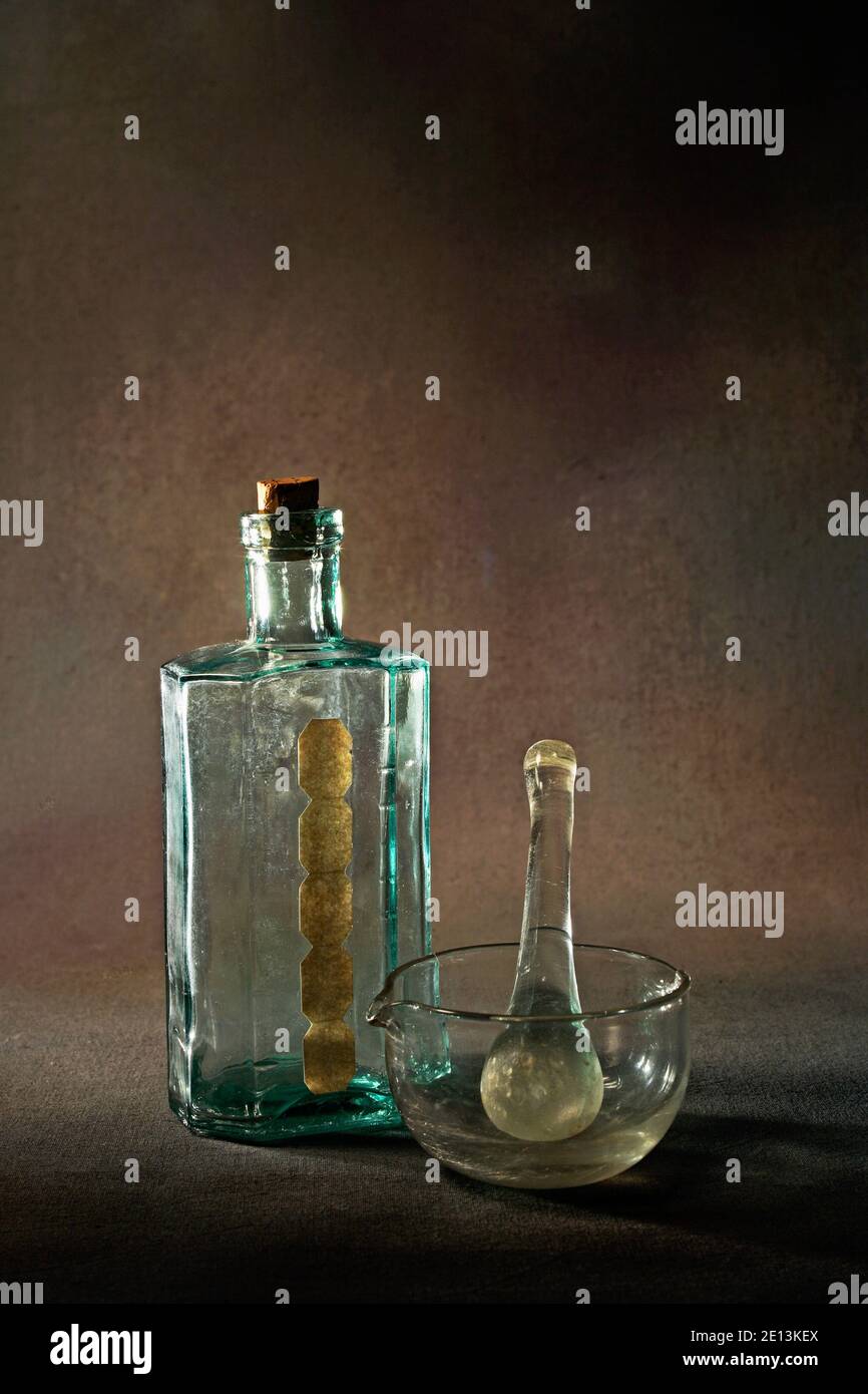 Medisin hi-res stock photography and images - Alamy