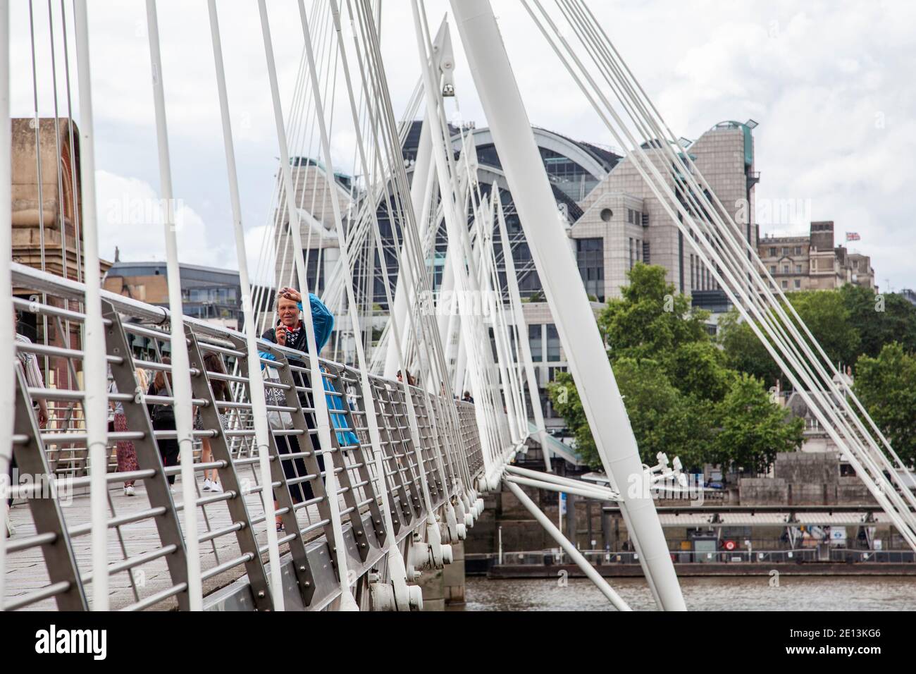 Particular view of the Jubilee bridge from the South bank side of the ...