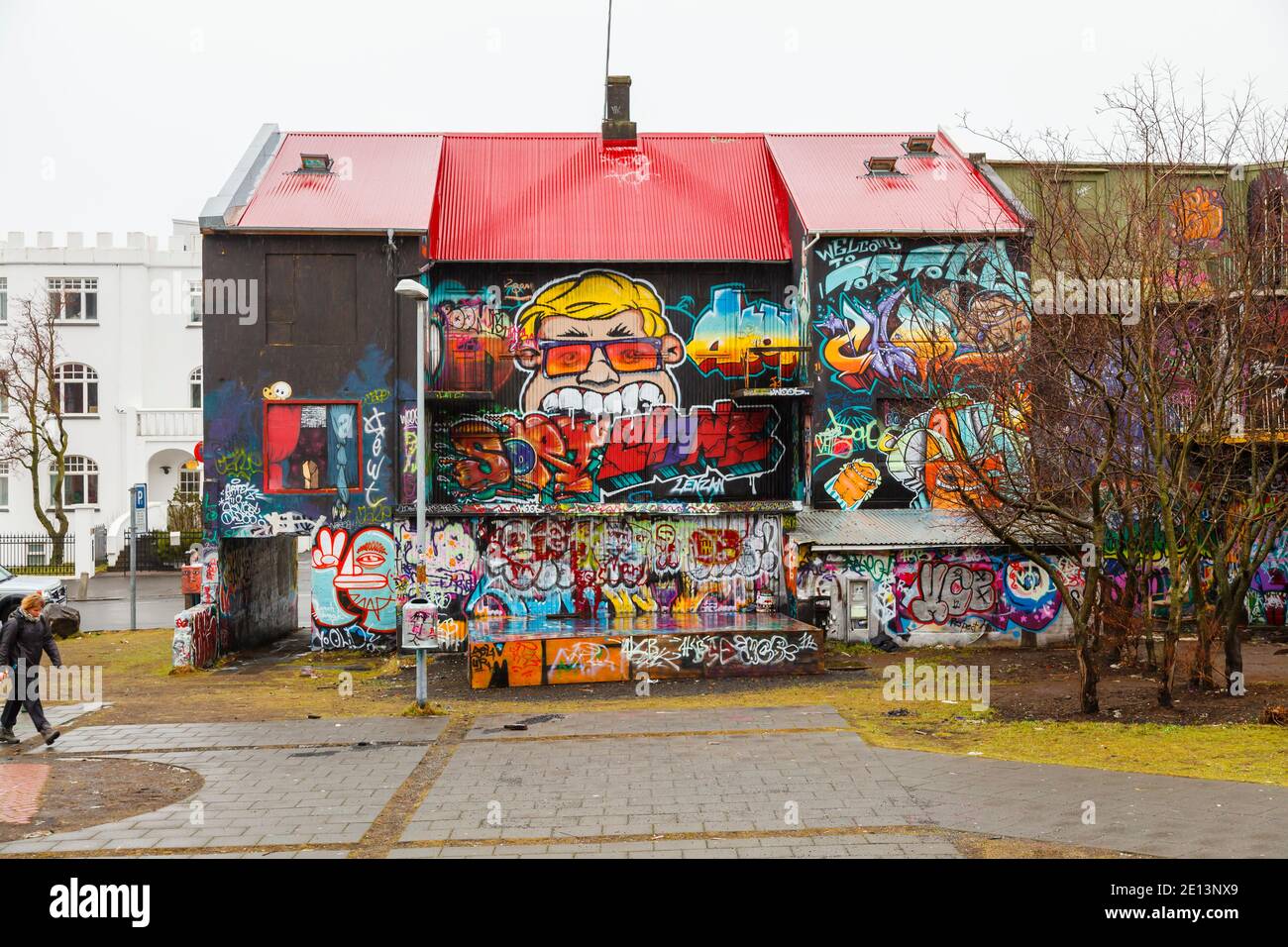 Run down area hi-res stock photography and images - Alamy