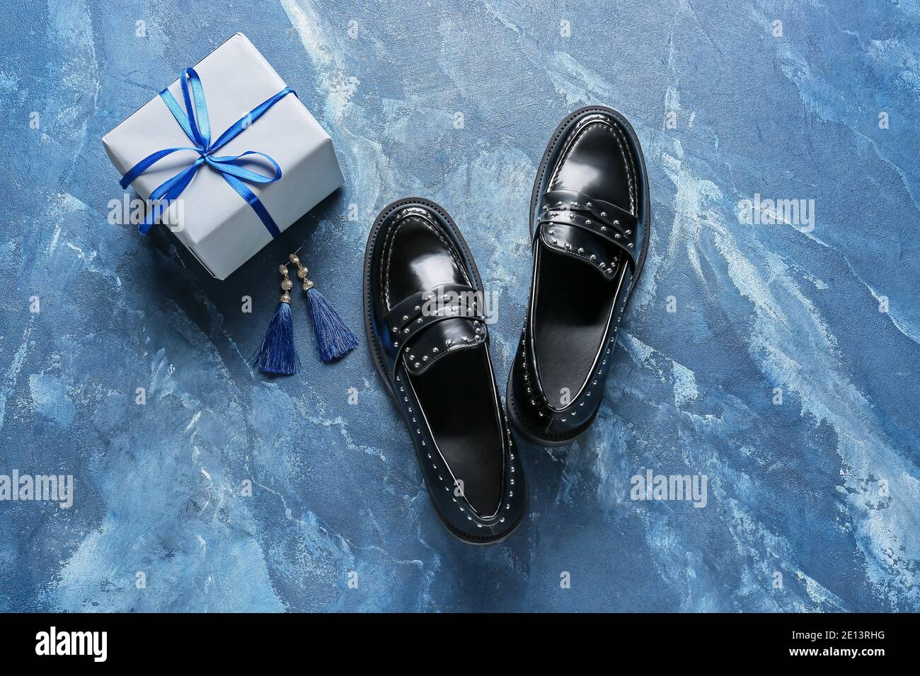 Stylish female shoes gift hi-res stock photography and images - Alamy