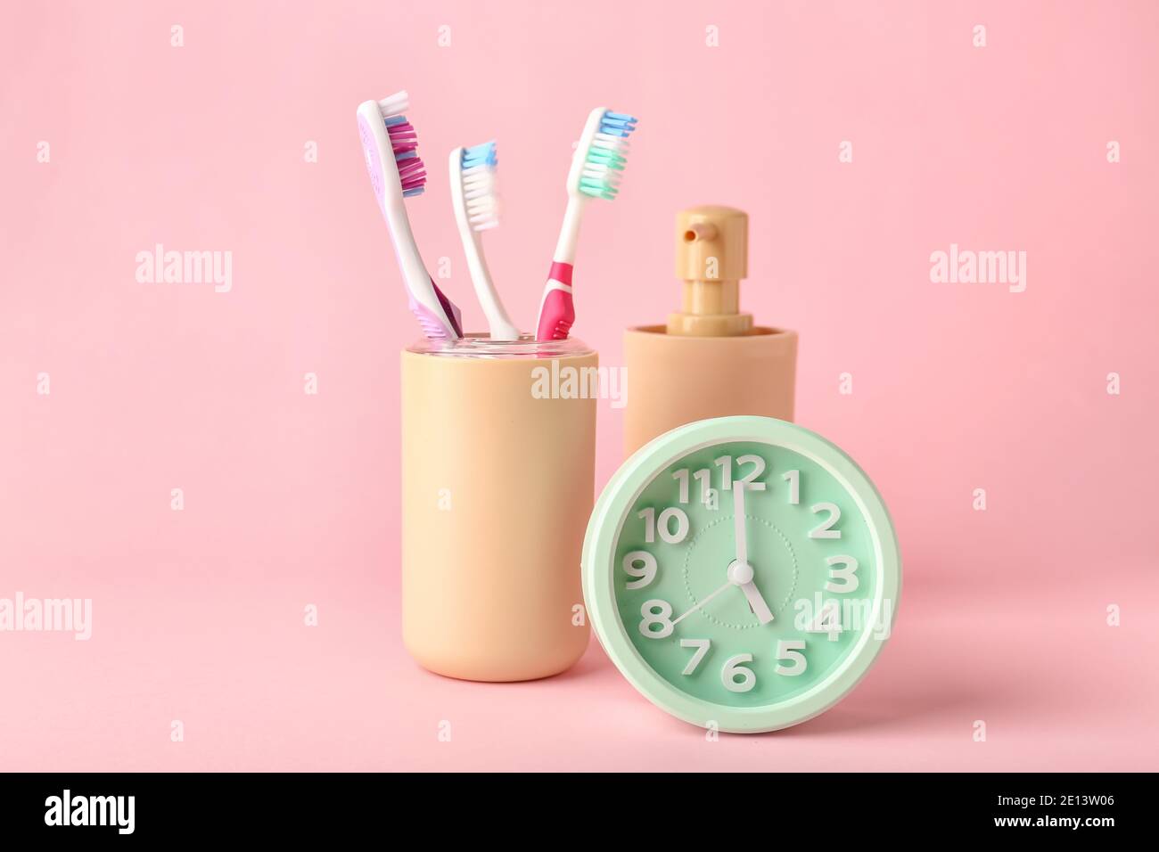 Tooth paste dispenser hi-res stock photography and images - Alamy