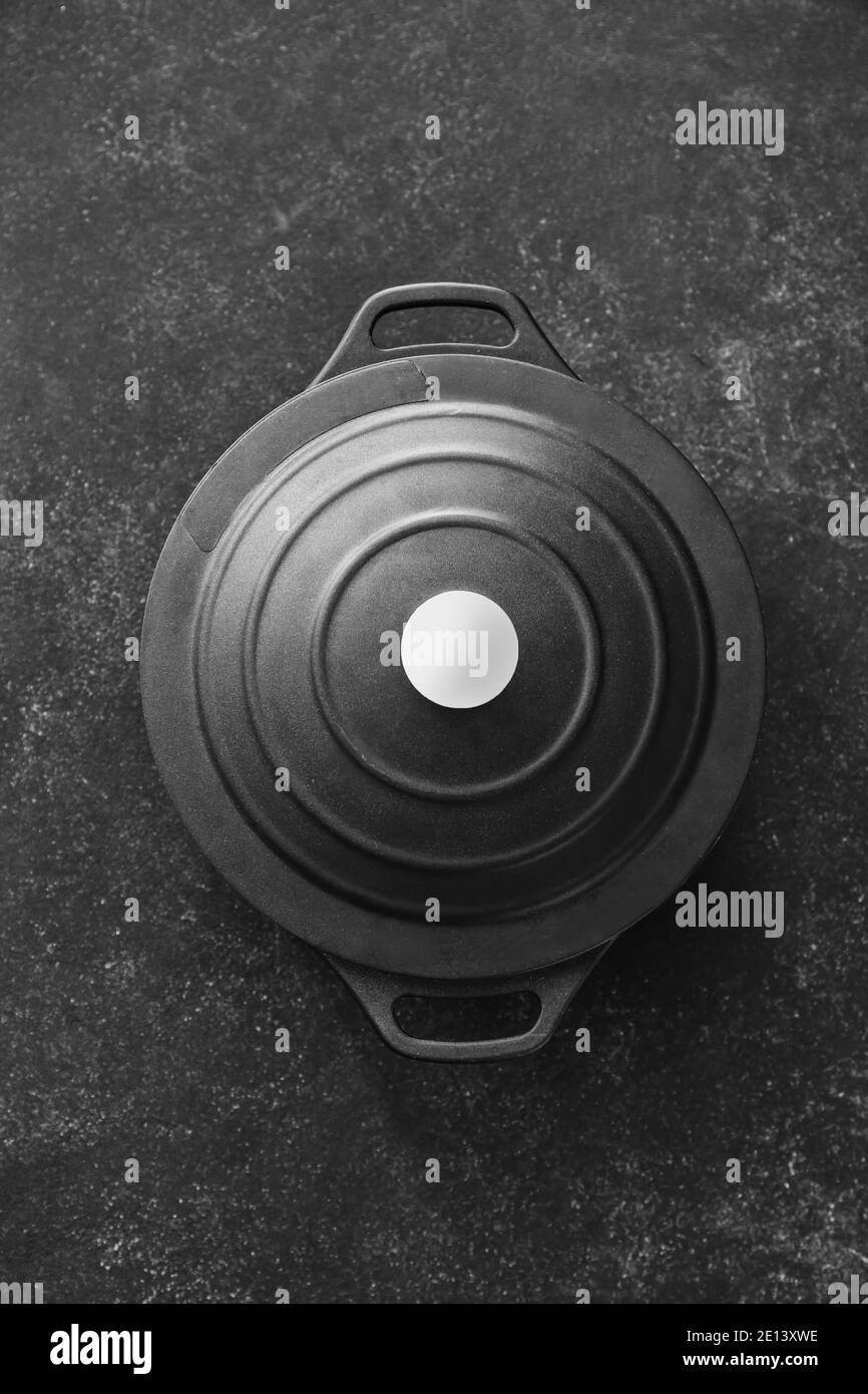 Cooking lid top view Black and White Stock Photos & Images - Alamy