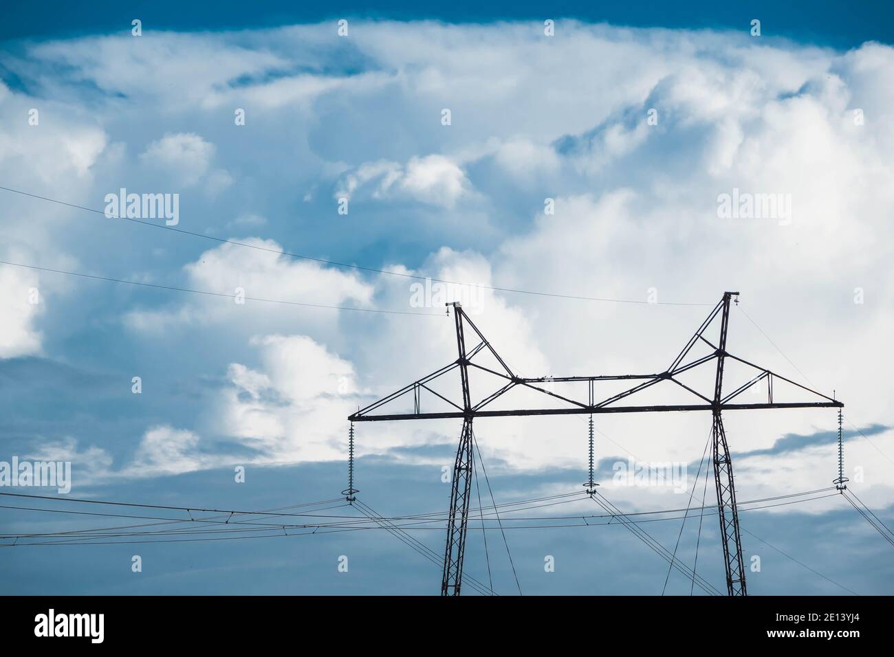 Tower cable line hi-res stock photography and images - Alamy
