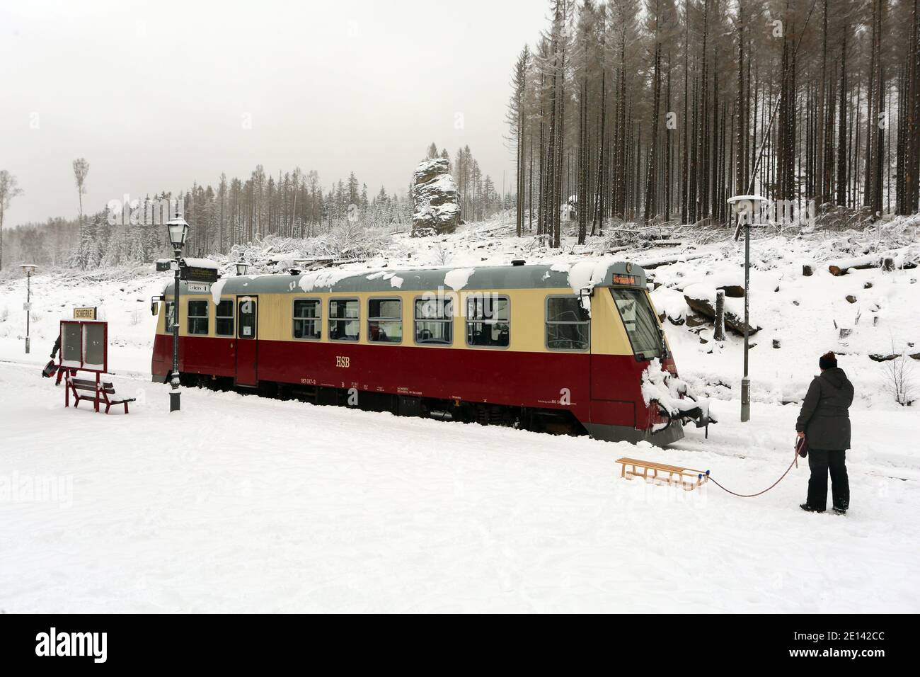 Schierke, Germany. 04th Jan, 2021. A modern railcar of the Harzer ...