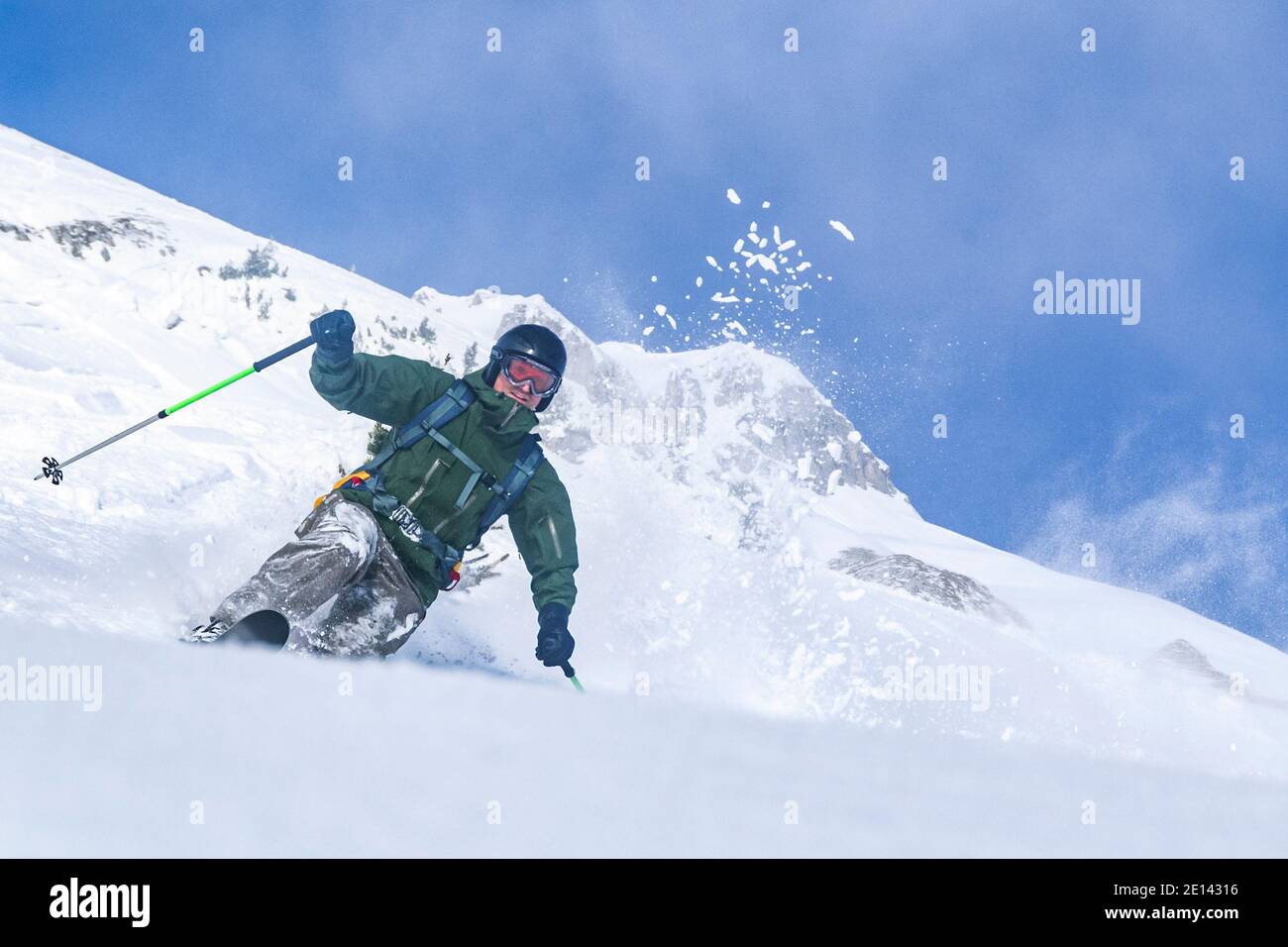 Telemark ski style hi-res stock photography and images - Alamy