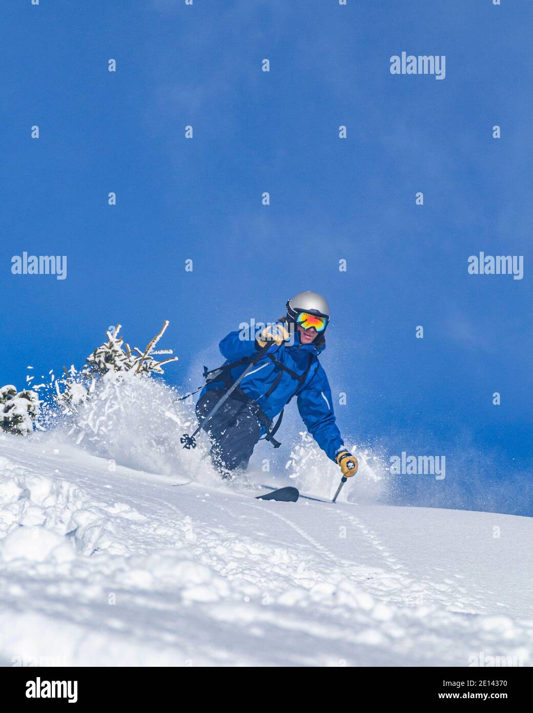 Telemark style hi-res stock photography and images - Alamy