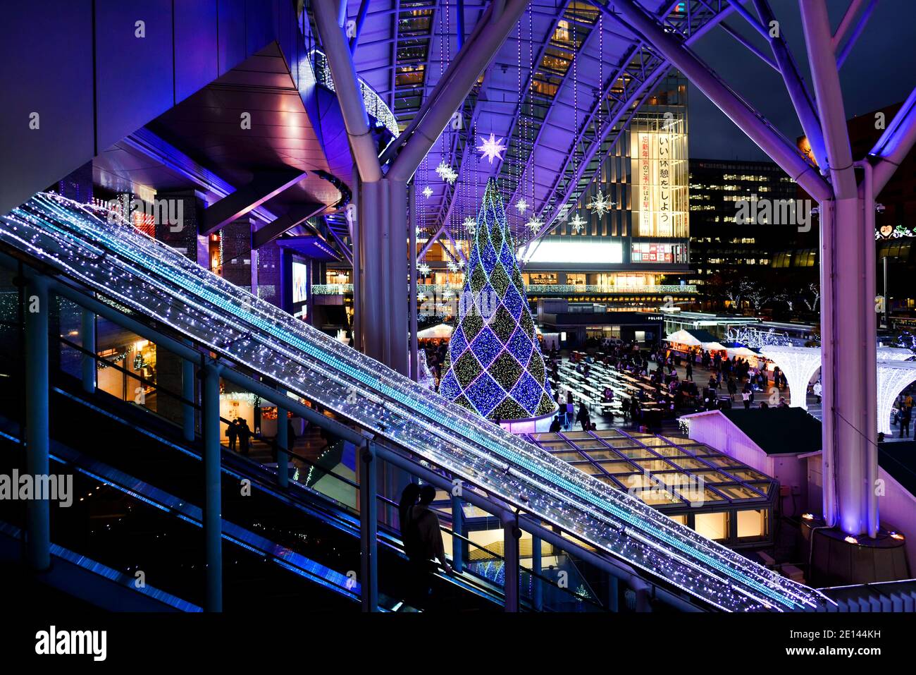 Jr hakata city hi-res stock photography and images - Alamy