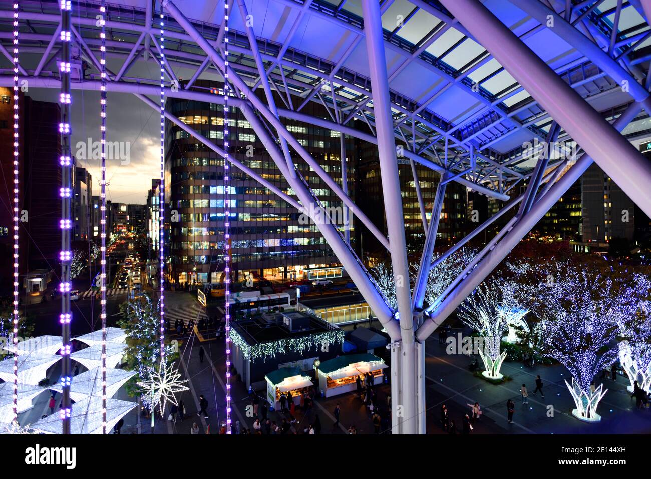 Jr hakata city hi-res stock photography and images - Alamy