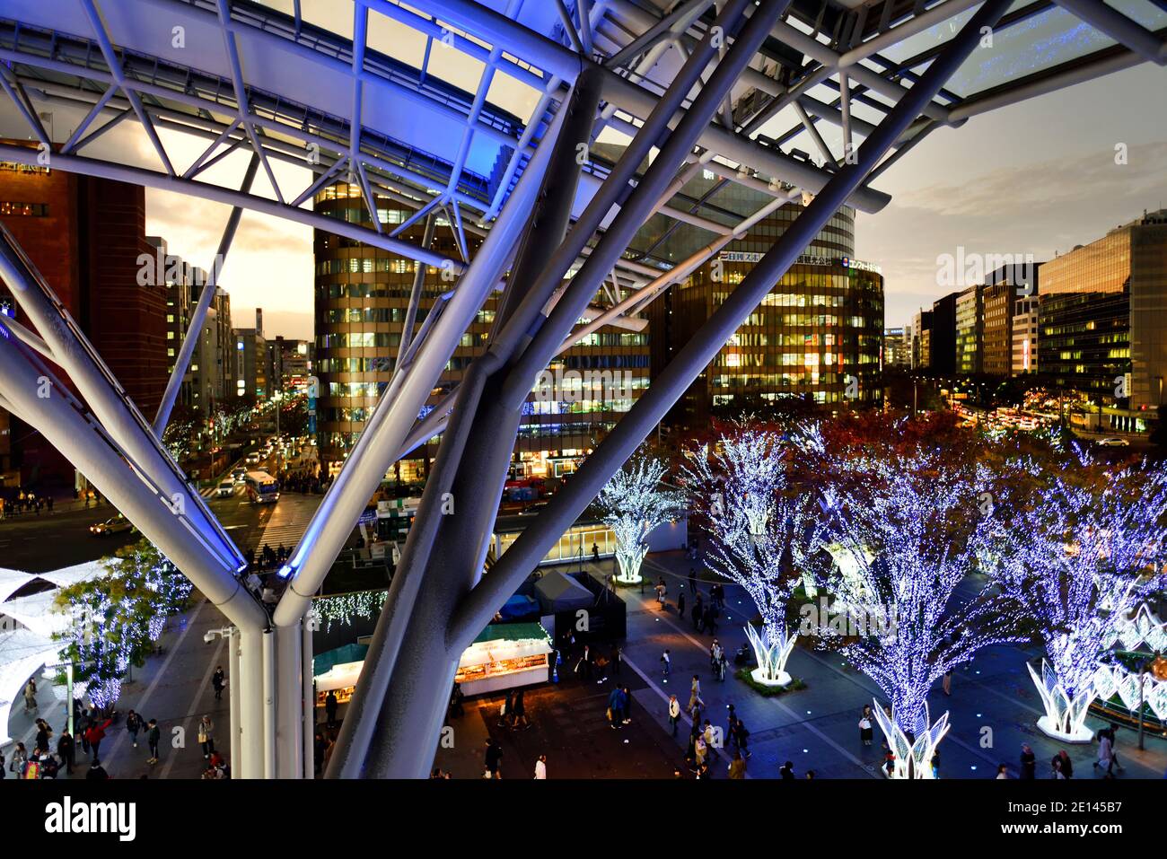 Jr hakata city hi-res stock photography and images - Alamy