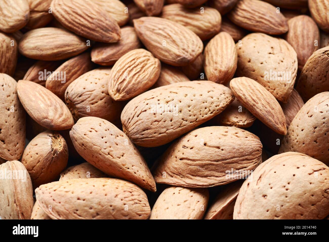 Almonds with shell hi-res stock photography and images - Alamy