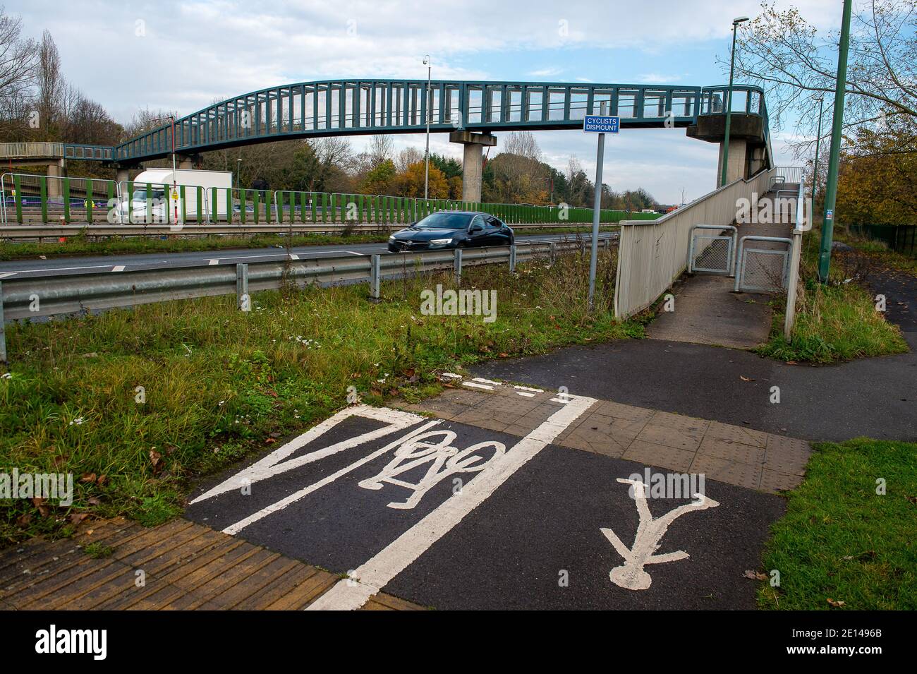 Langley, Slough, Berkshire, UK. 9th November, 2020. The M4 Smart ...
