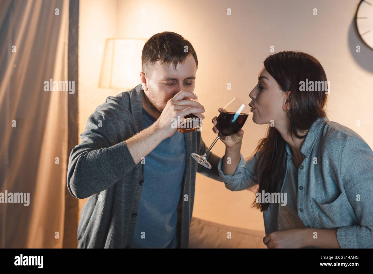 Drunk couple home hi-res stock photography and images - Alamy