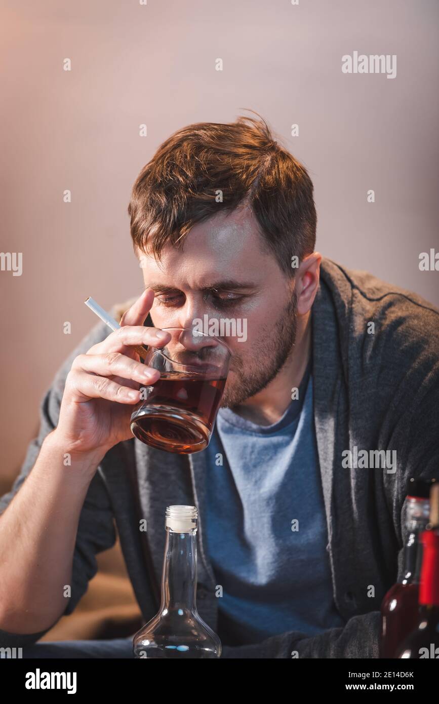 Man drinking problem home hi-res stock photography and images - Alamy