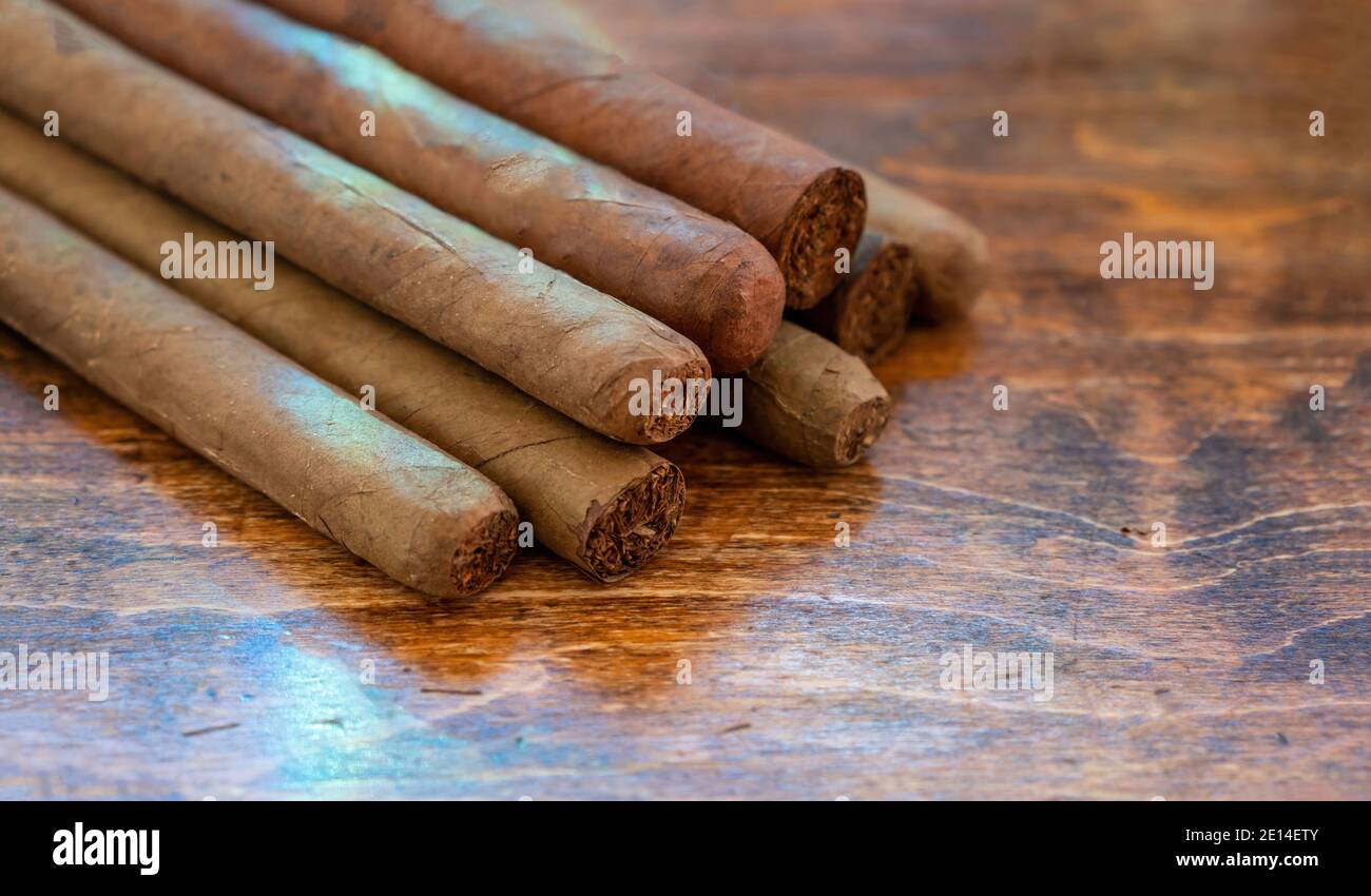 Luxury cigars hi-res stock photography and images - Alamy