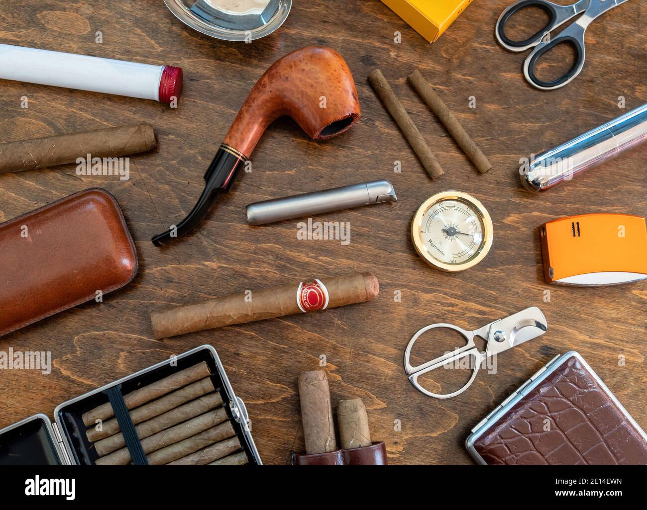 Cigarillos hi-res stock photography and images - Alamy