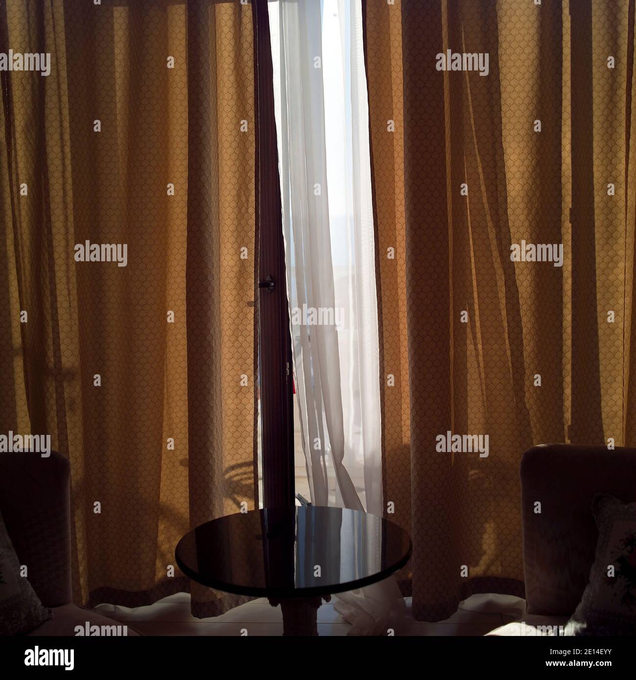 Shut curtains hi-res stock photography and images - Alamy