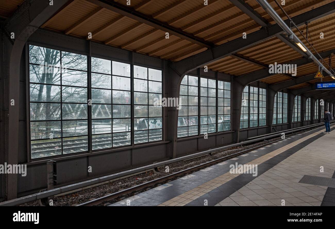 Berliner ringbahn hi-res stock photography and images - Alamy