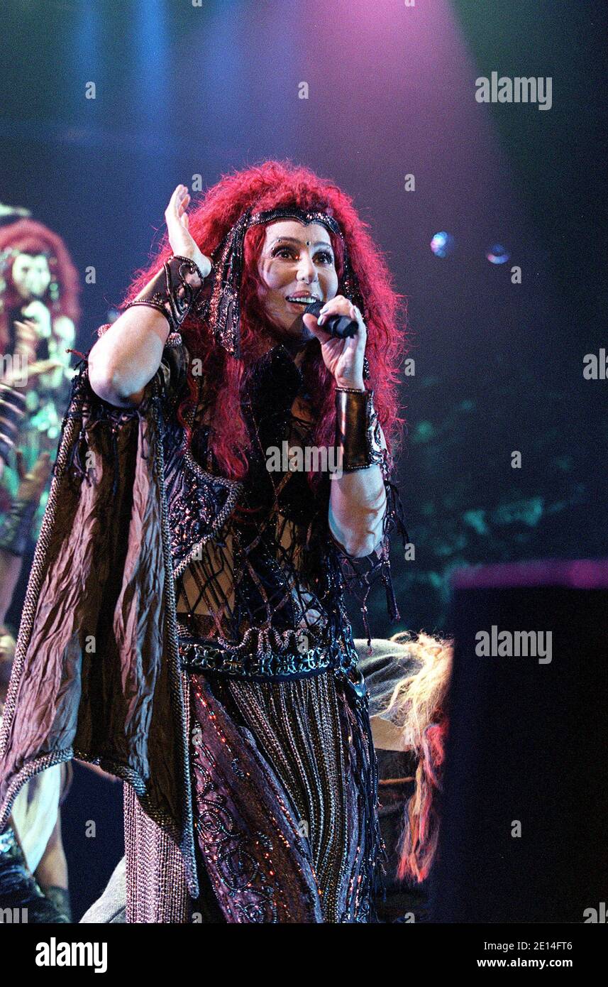 Wembley cher concert hi-res stock photography and images - Alamy