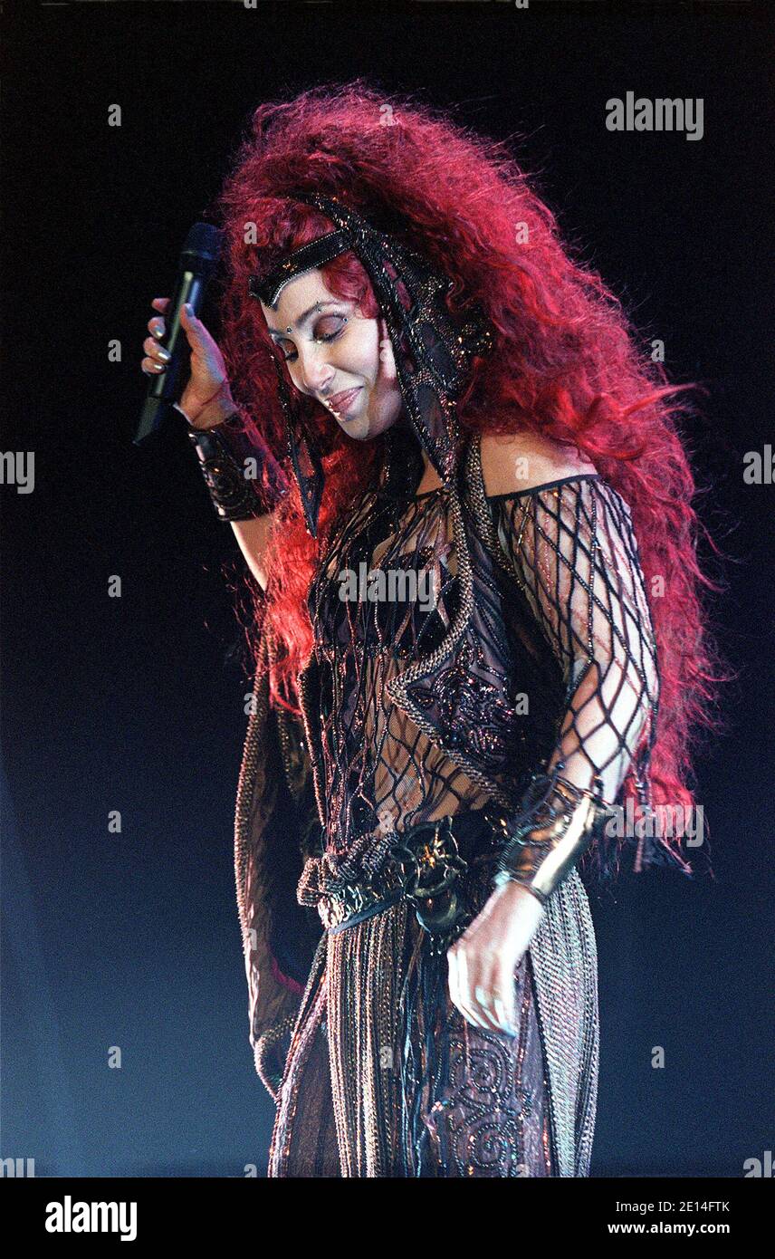 Wembley cher concert hi-res stock photography and images - Alamy