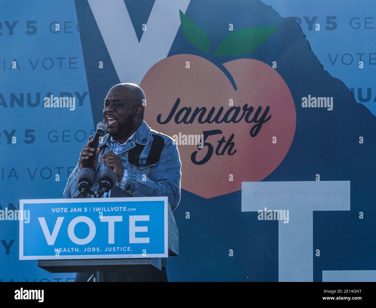 Van johnson savannah hi-res stock photography and images - Alamy