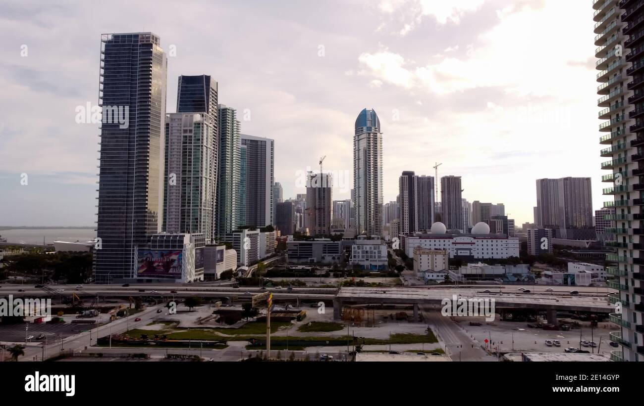 Highrise buildings downtown hi-res stock photography and images - Alamy