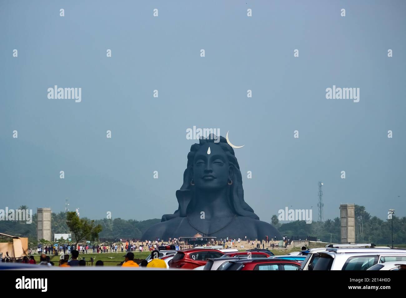 COIMBATORE , INDIA - DECEMBER 26, 2020: Adiyogi Shiva Statue - People ...