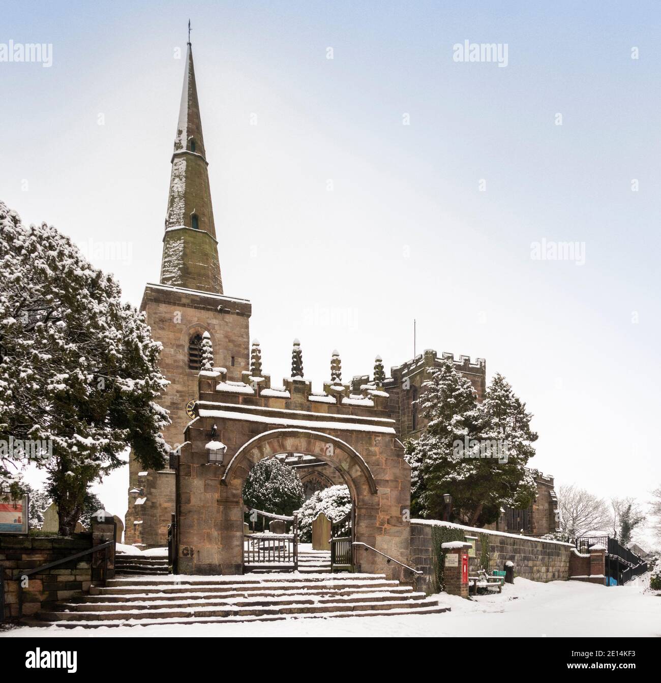 Church of astbury hi-res stock photography and images - Alamy