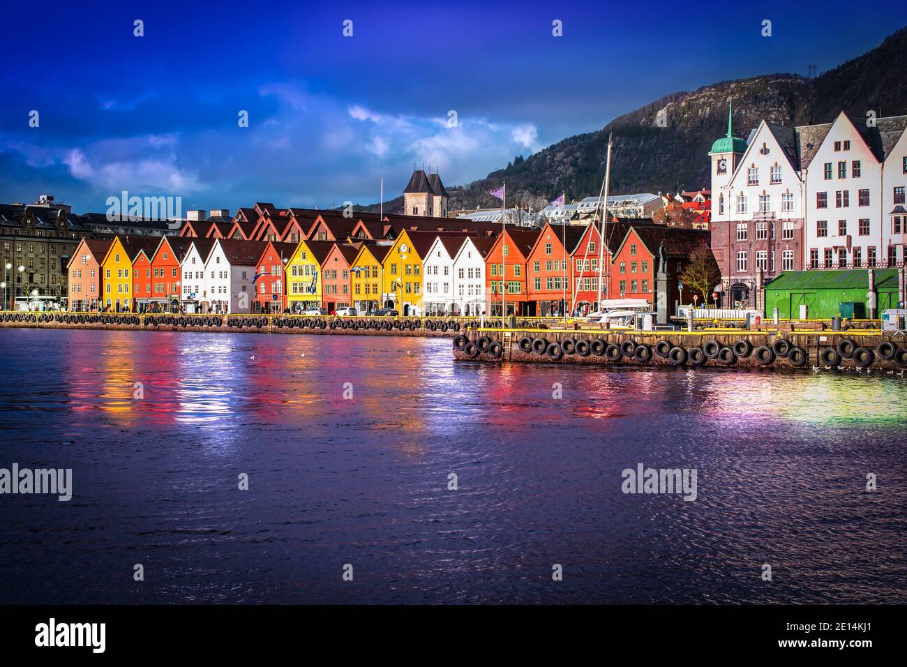 Night view bryggen wharf hi-res stock photography and images - Alamy