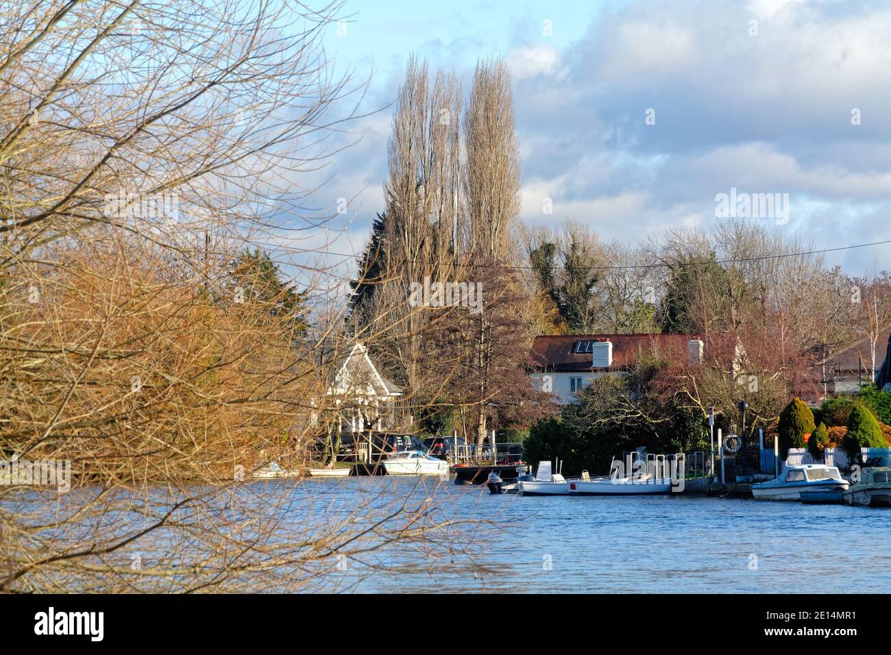 The riverside and River Thames at Shepperton on a bright sunny winters ...