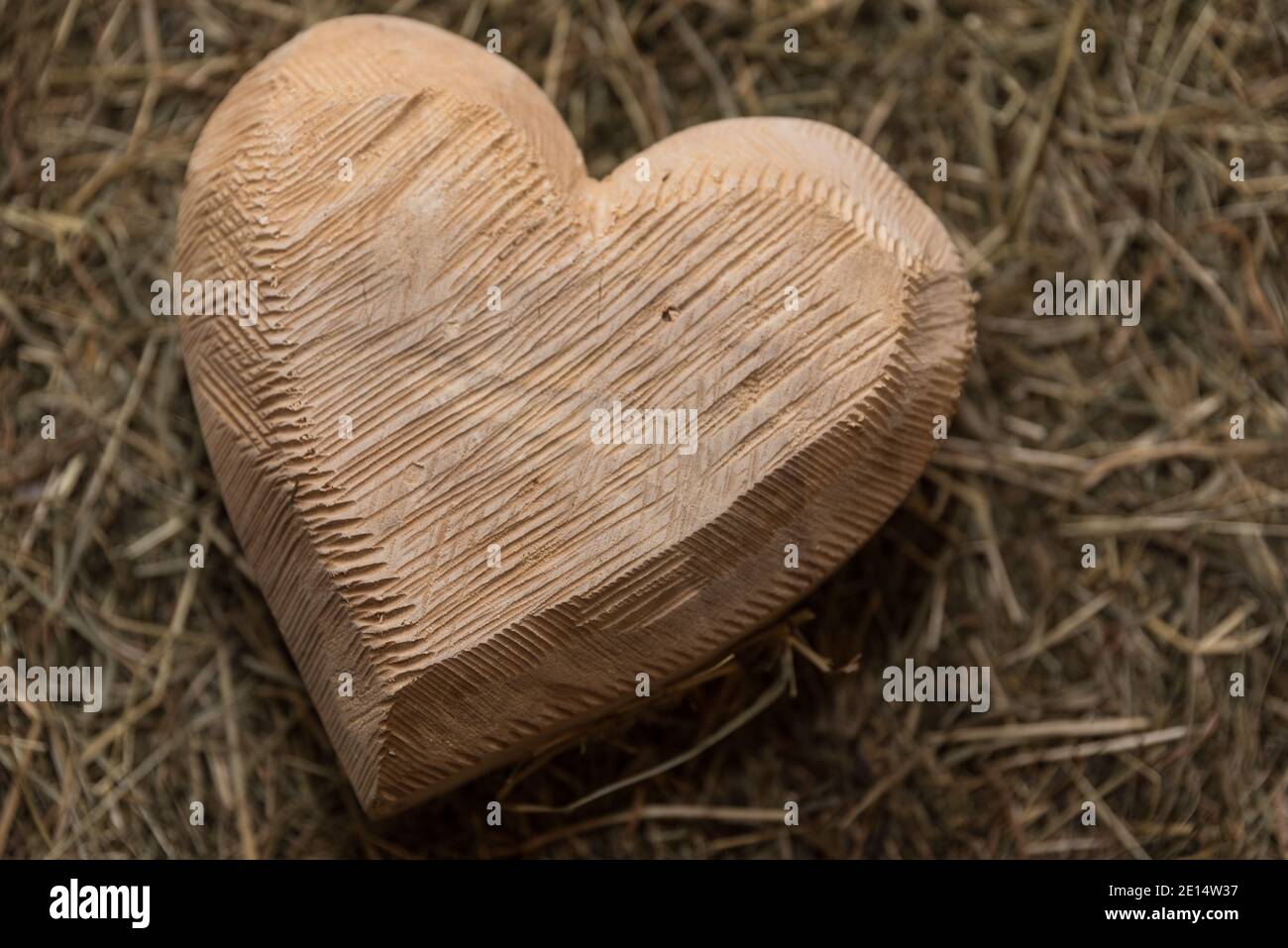 Wooden Massive Heart - Rustic Symbol Of Love Stock Photo - Alamy
