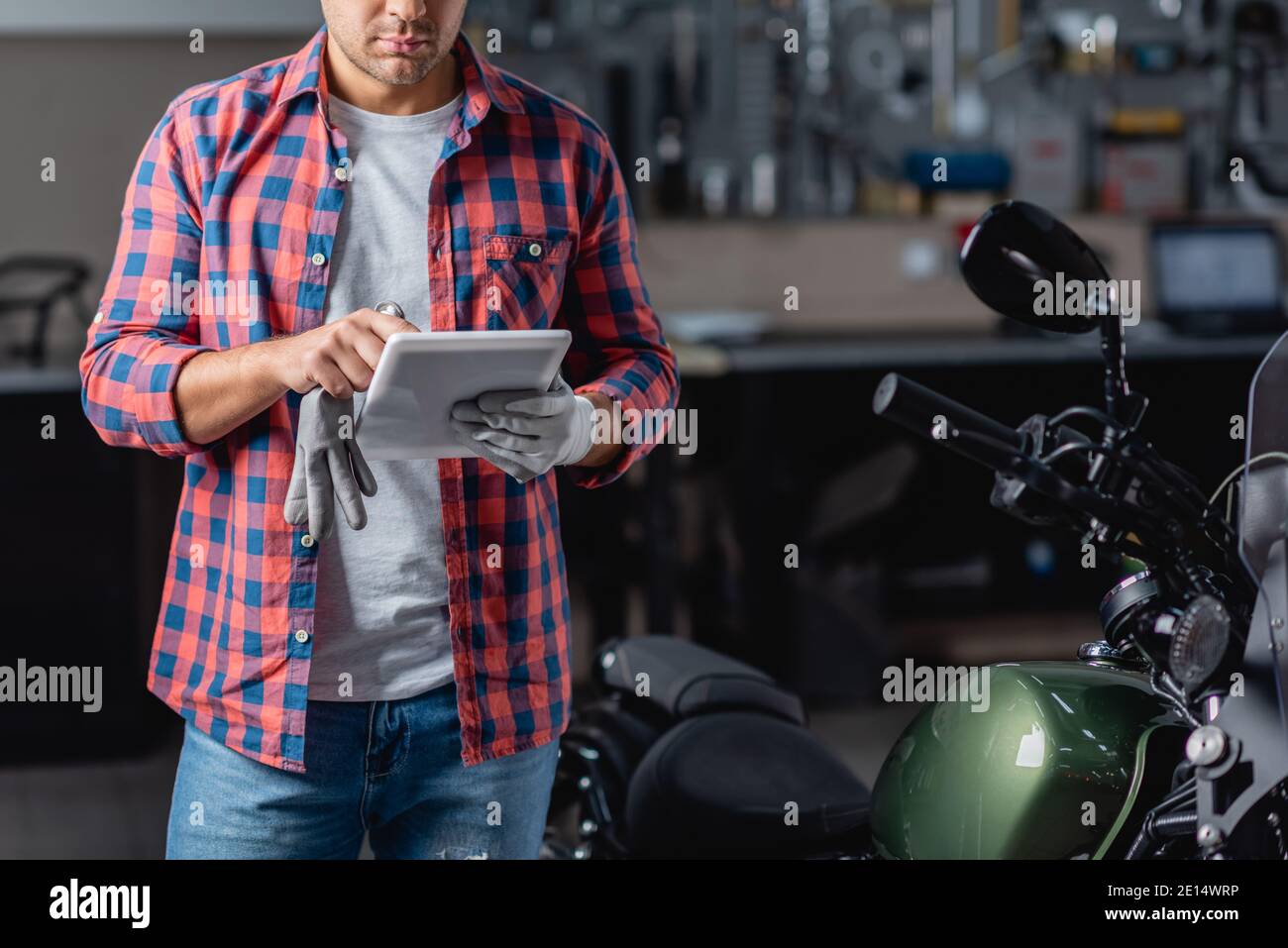 Motorcycle maintenance stand hi-res stock photography and images - Alamy