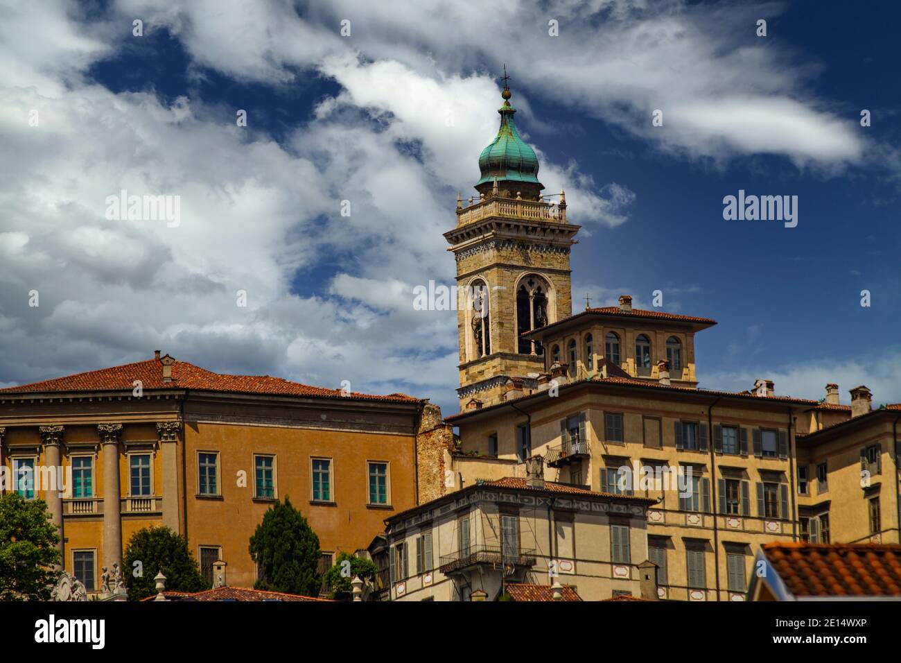 Bergamo alta skyline historic hi-res stock photography and images - Alamy