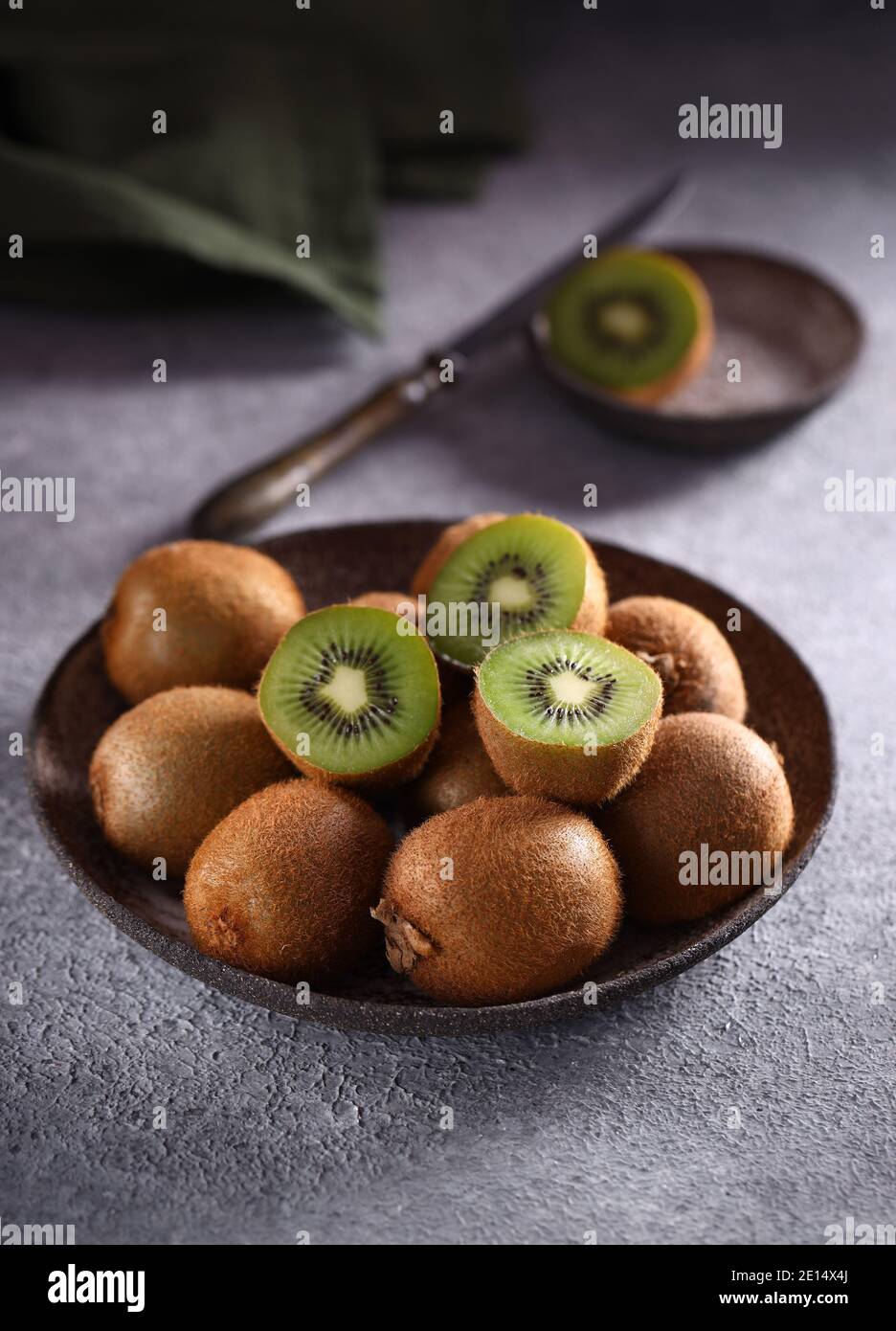 fresh ripe kiwi fruit for healthy eating Stock Photo - Alamy