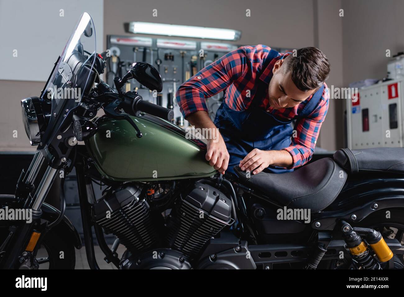 Maintain overalls hi-res stock photography and images - Alamy