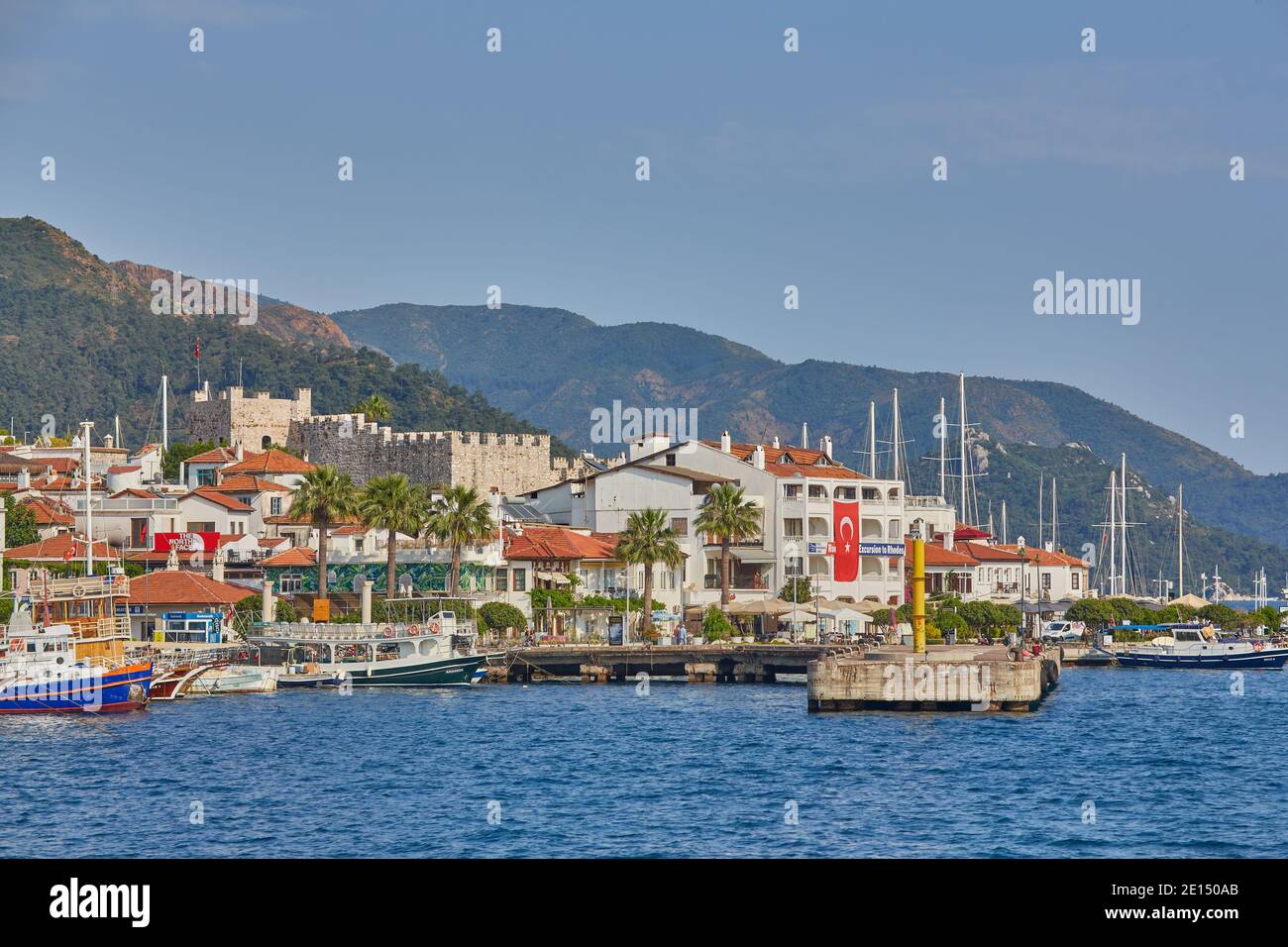MARMARIS, TURKEY - April 28, 2018: Seafront promenade in Marmaris city ...