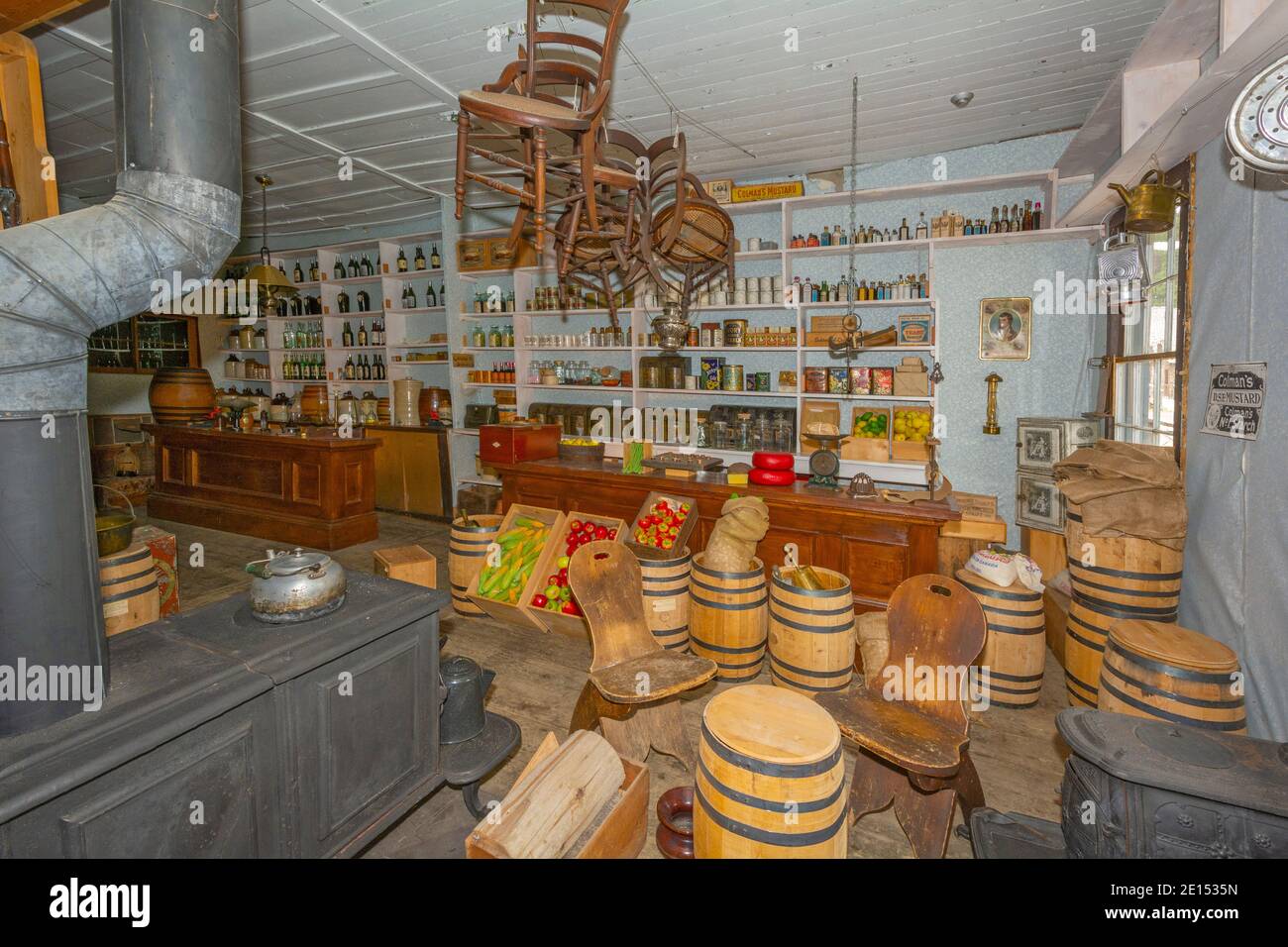 General store museum british columbia hi-res stock photography and ...