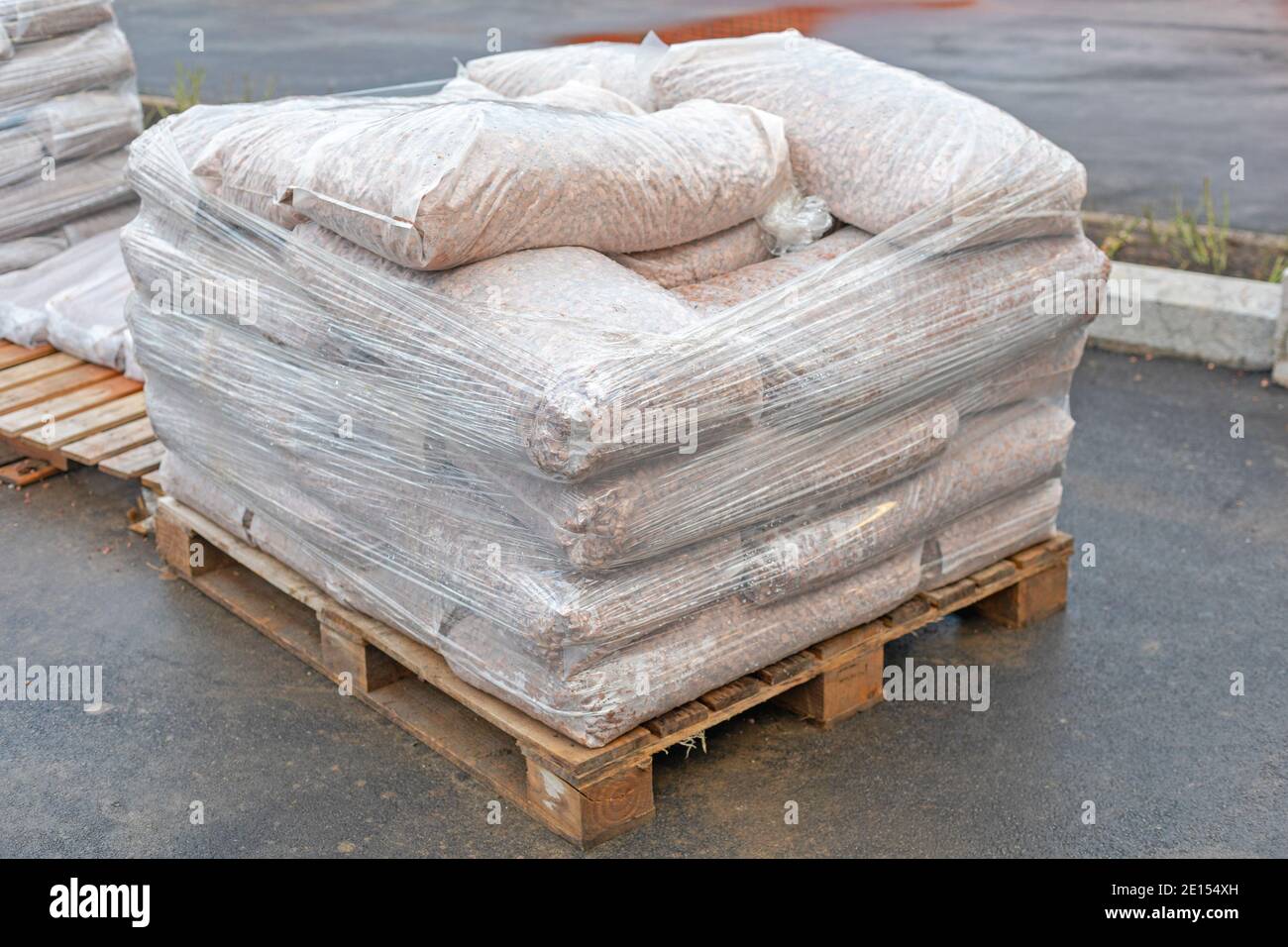 Heavy material hi-res stock photography and images - Alamy