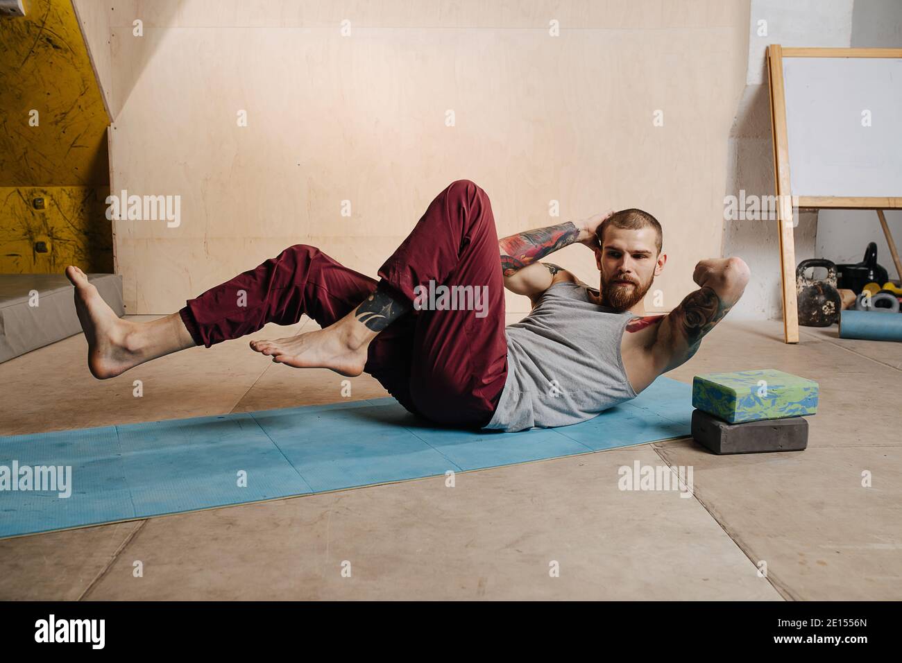 Armless body hi-res stock photography and images - Alamy