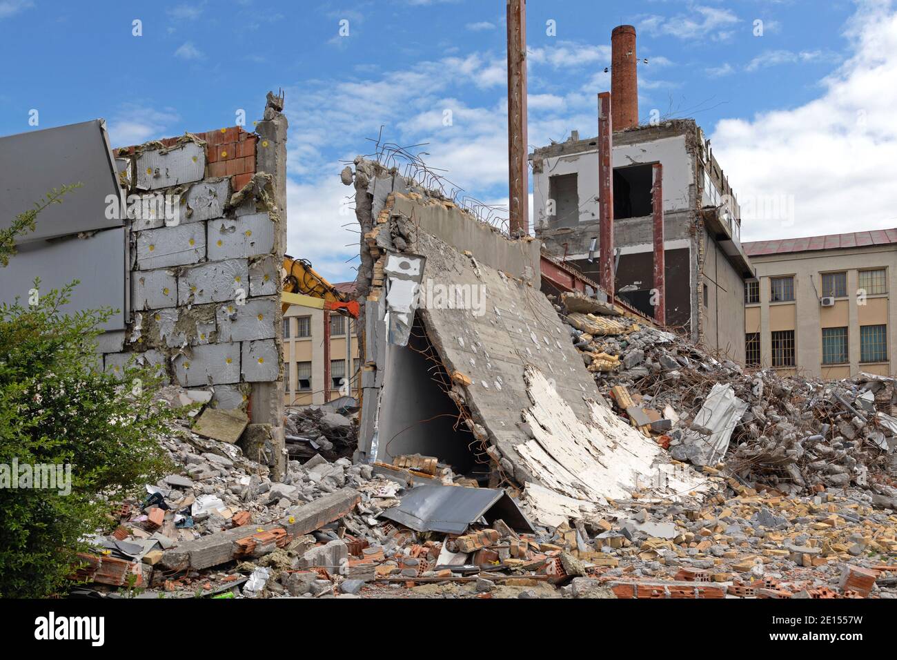 Old Factory Building Demolition Steel Beams Structure Stock Photo - Alamy